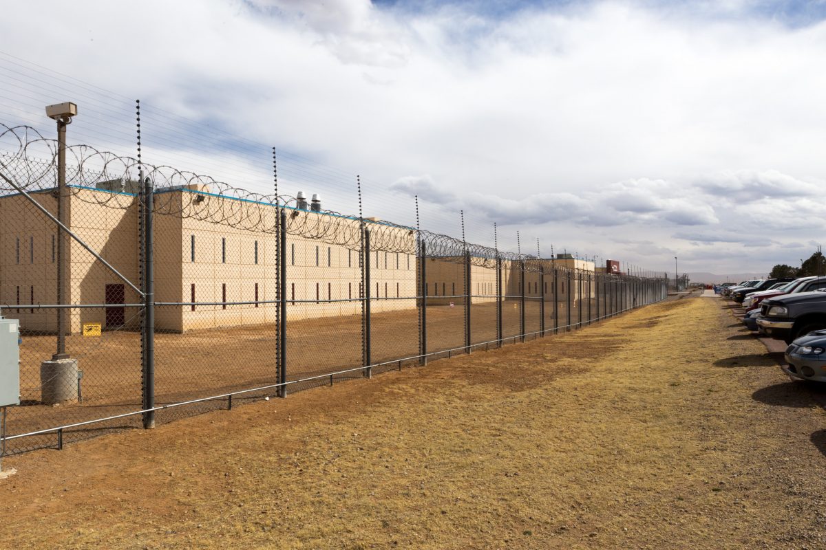U.S. to phase out for-profit federal prisons – FSRN